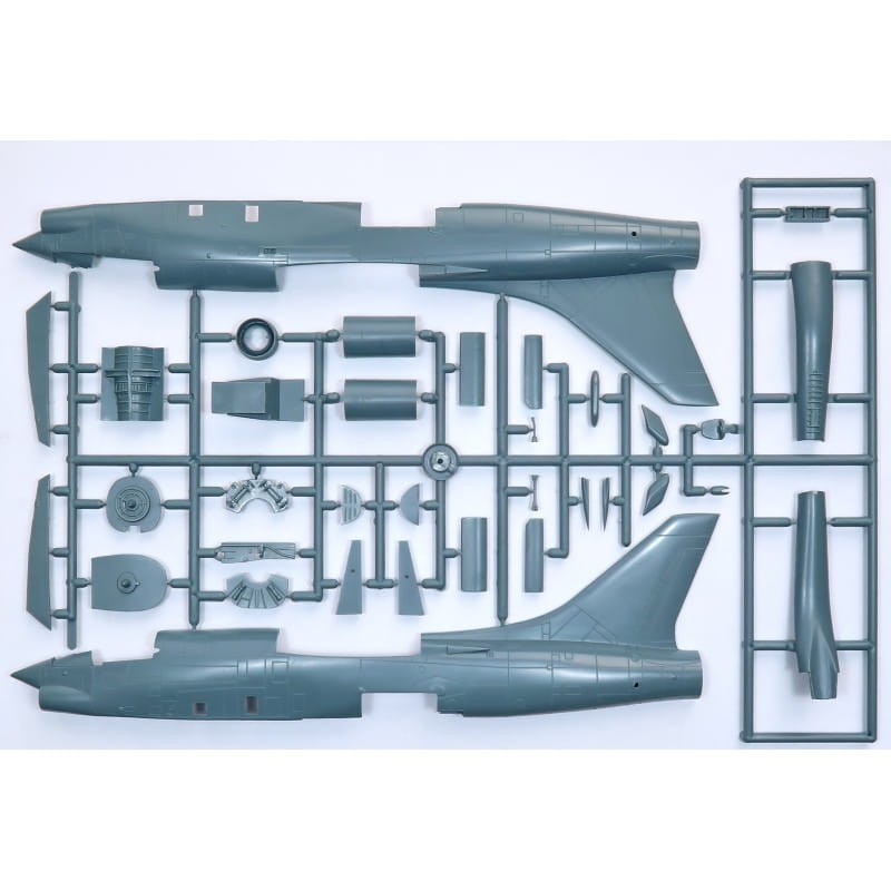 Sword 72154 - 1:72 RF-8A/G Photo-Recon Crusader Eyes of the Fleet ...